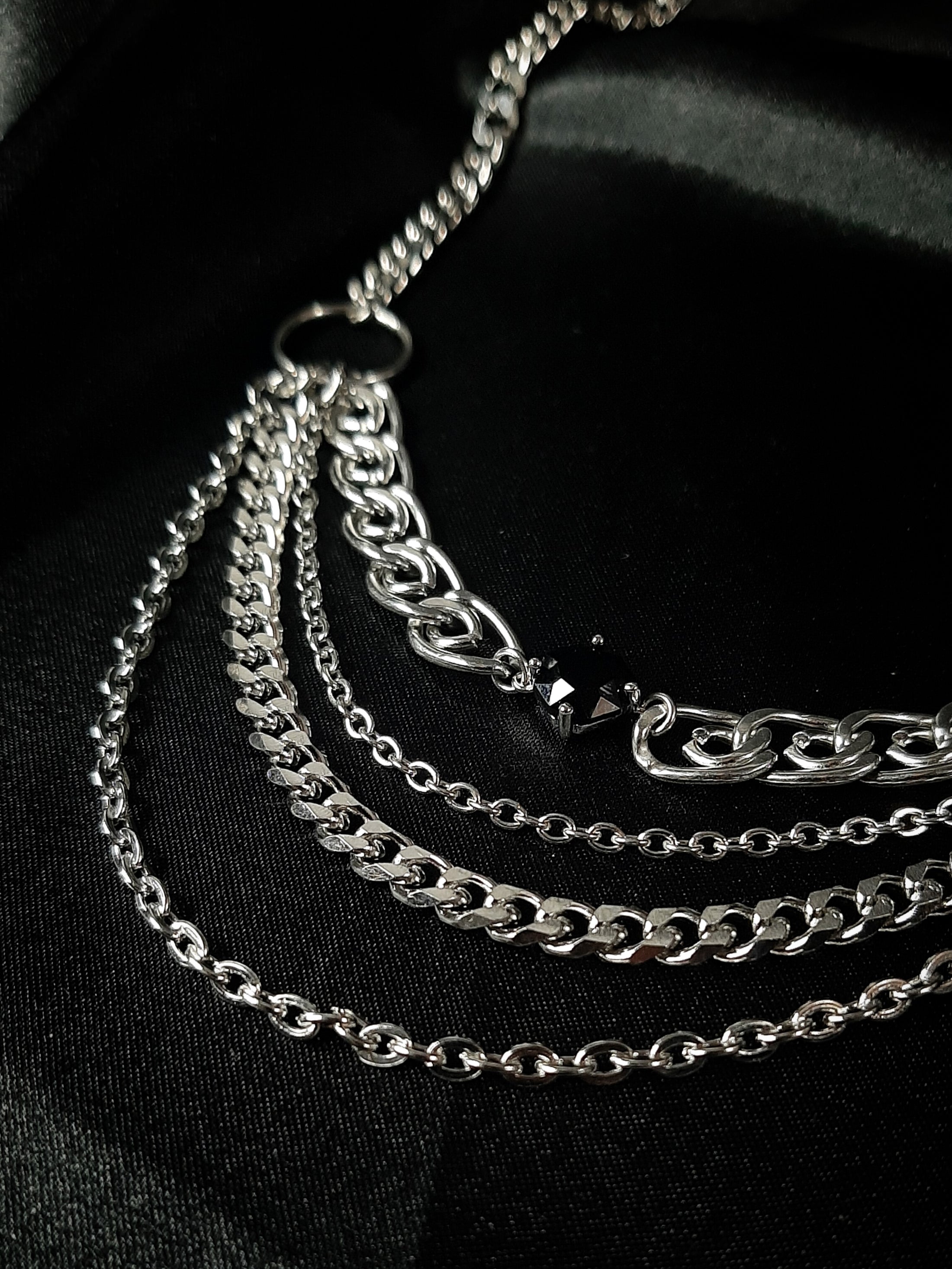 HYPNOSIS layered chain necklace – equinoxart